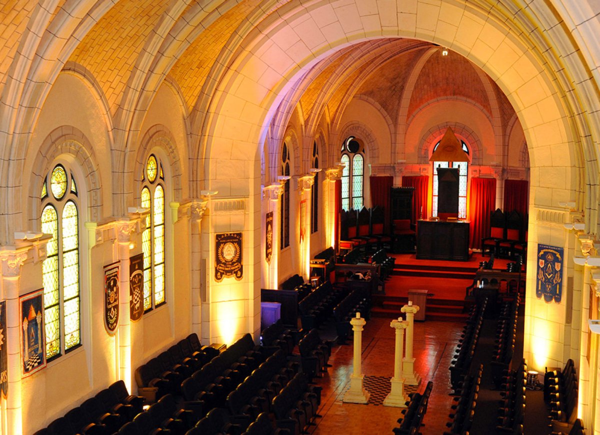 The Grand Lodge of France, two Obediences under a single name – Nos Colonnes